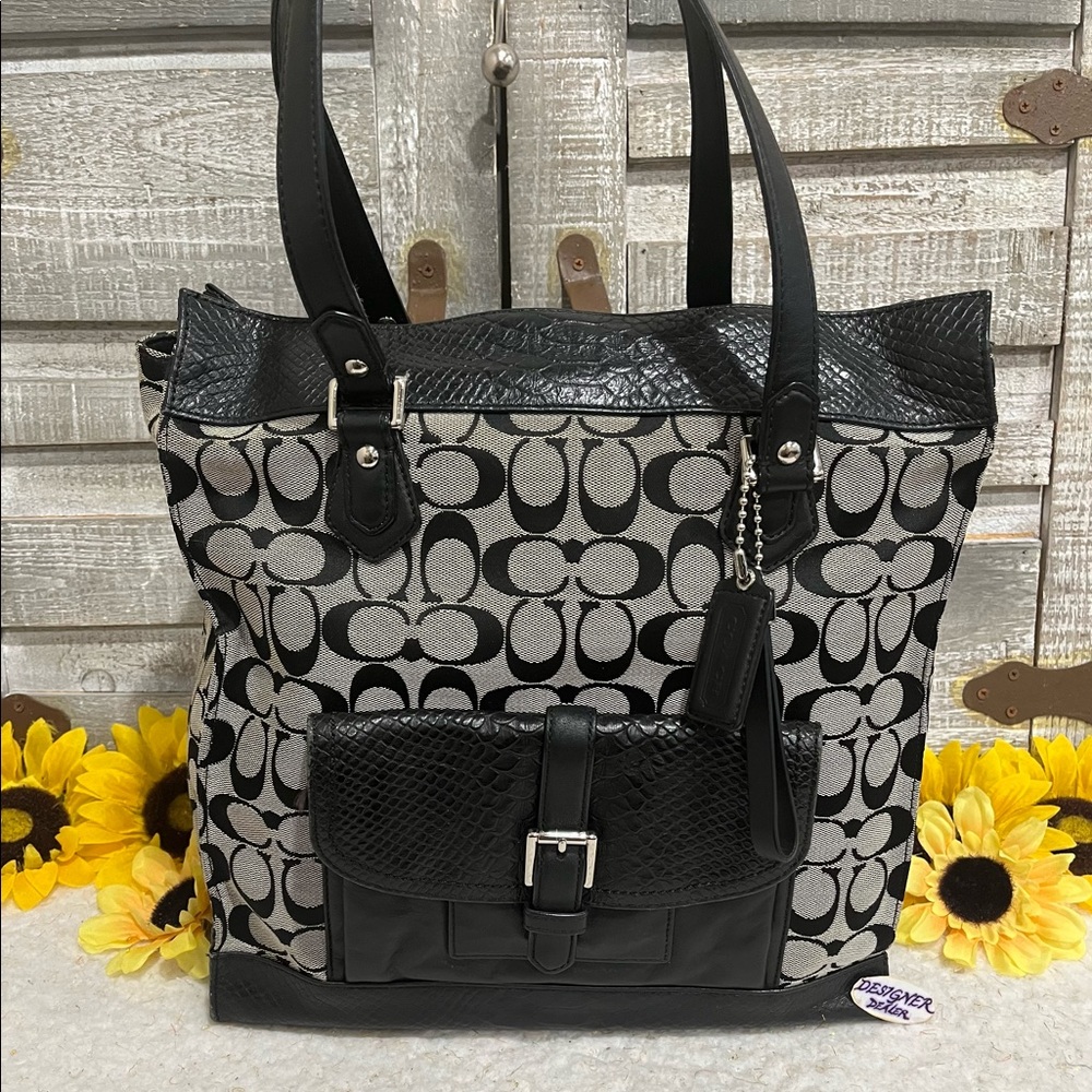 Authentic Coach Charlie Signature Python Embossed Tot… - Gem